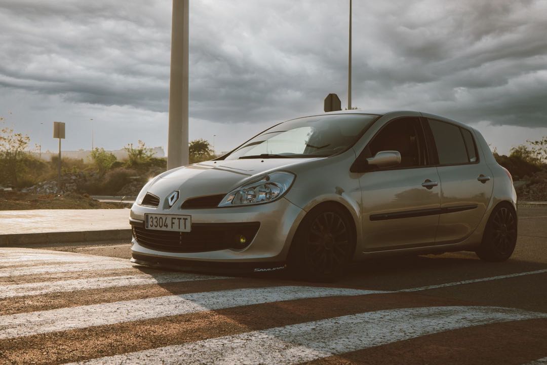 @andresortizportero on RoadStr | Clio 3 #static #arte #carreteras # ...