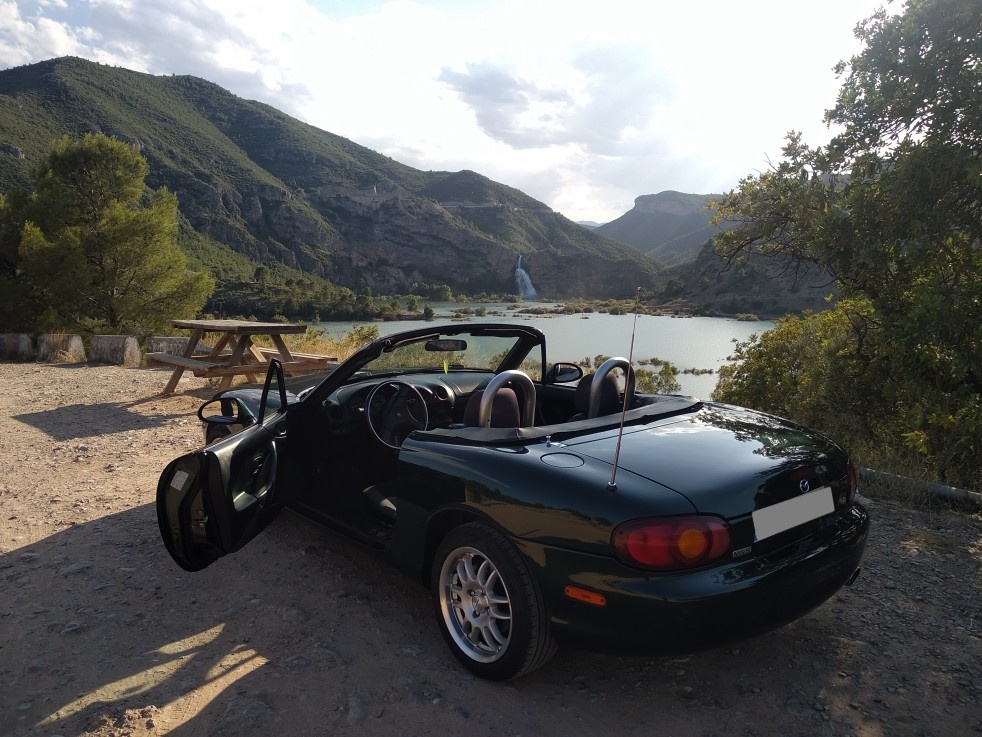 @z3ro.miata on RoadStr | Racing green #descapotables #roadsters #rutas ...