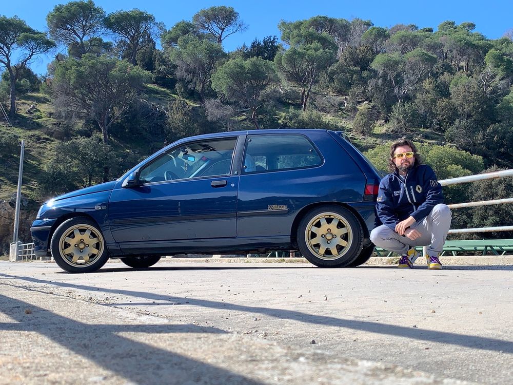 @chator on RoadStr | Clío Williams