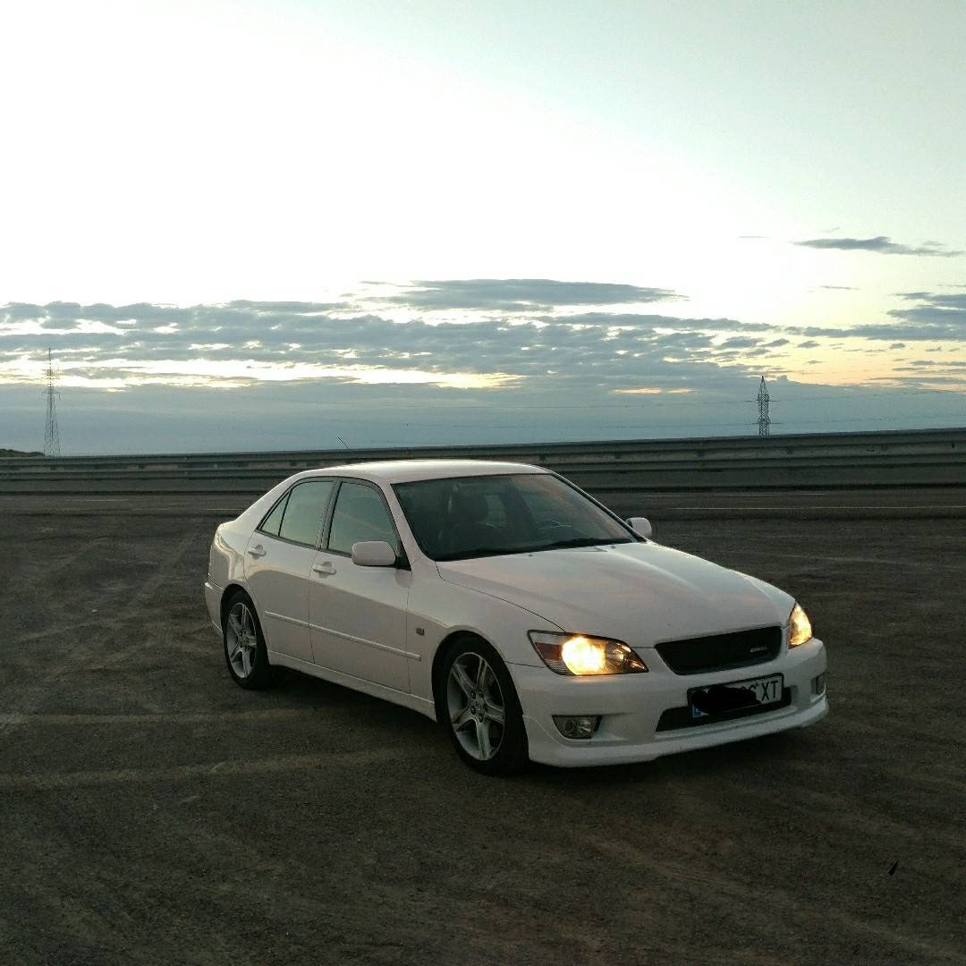 @dadien18's vehicle on RoadStr | Lexus IS 1999